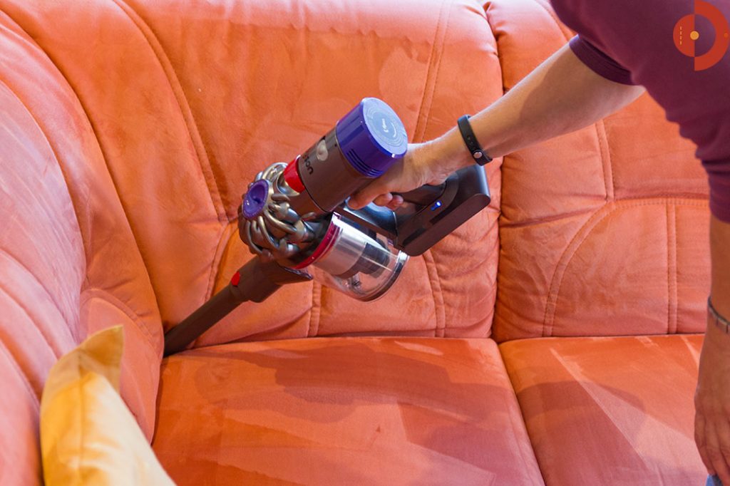 Dyson V8 Absolute im Test - Was leistet der Luxus-Akkustaubsauger?